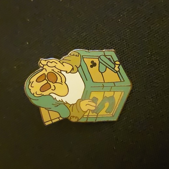 Disney | Jewelry | Disney Seven Dwarfs Pin | Poshmark
